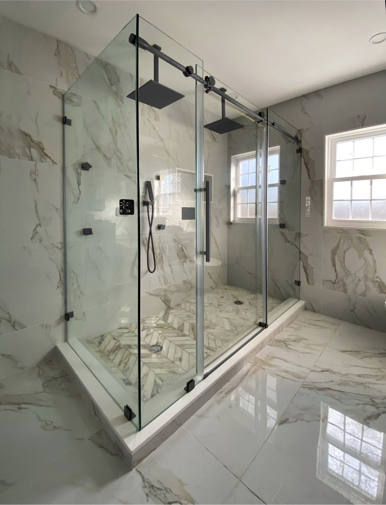 Matthew MZ Frameless Single Sliding Shower Door with Return Panel (3 P